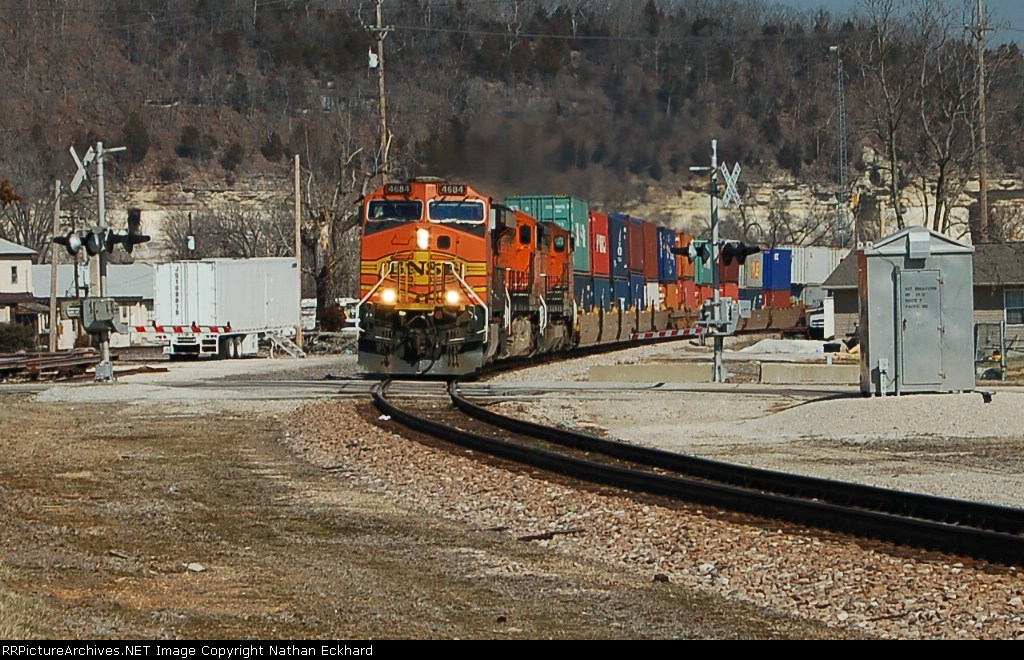 BNSF 4684